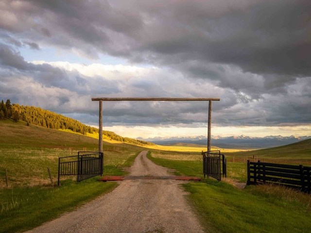 Flint Rock Ranch – The Panabode – South Canadian Rockies